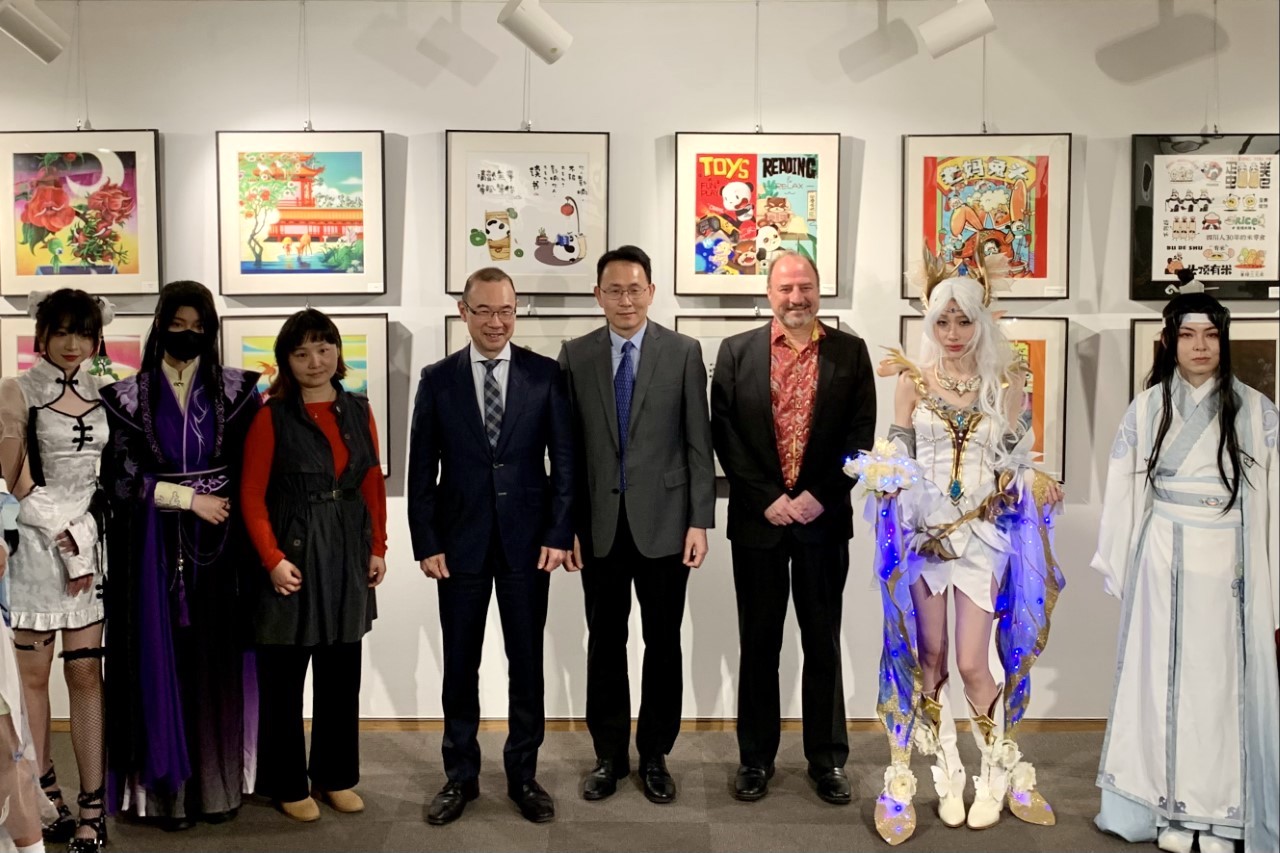 Art animates international relations - Salience